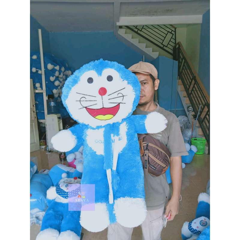 boneka doraemon jumbo