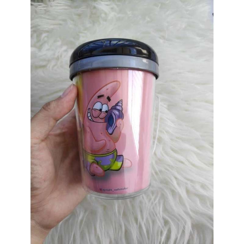 spongebob dan patrick minum