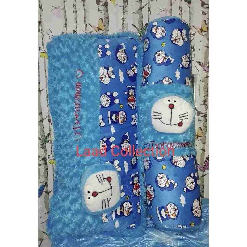 boneka doraemon guling