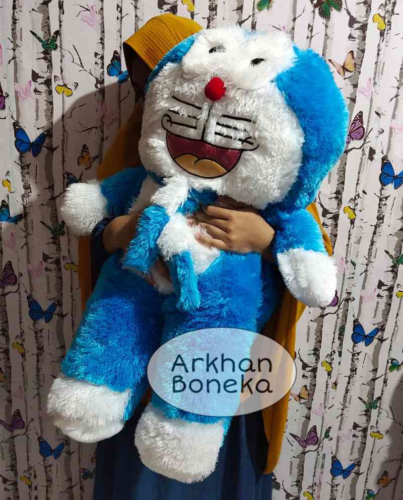 boneka doraemon jumbo