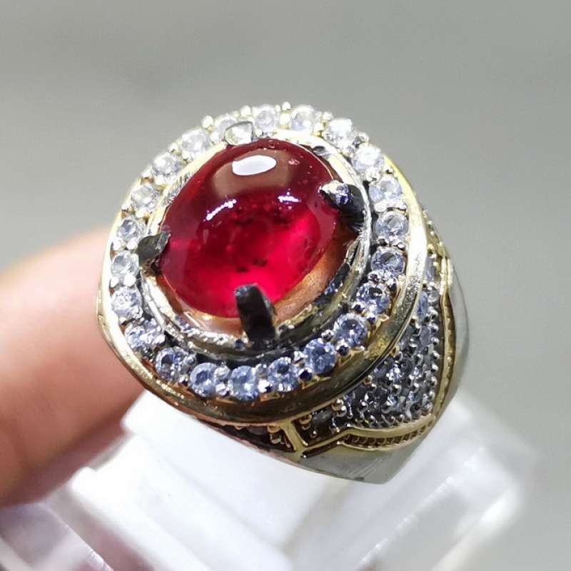 batu cincin ruby
