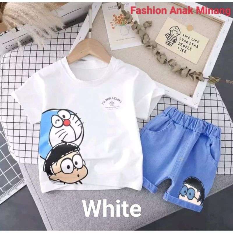 baju doraemon putih