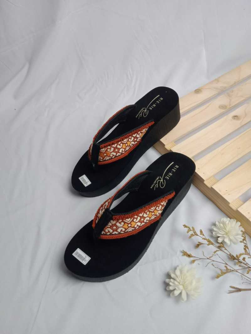 merk sandal jepit wedges
