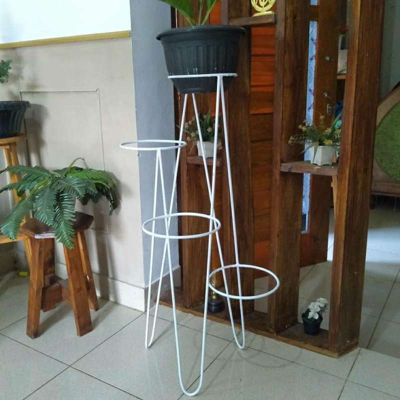 Jual Standing Pot Bunga Besi/Standing Pot Besi Rak di Seller Laba bunga ...