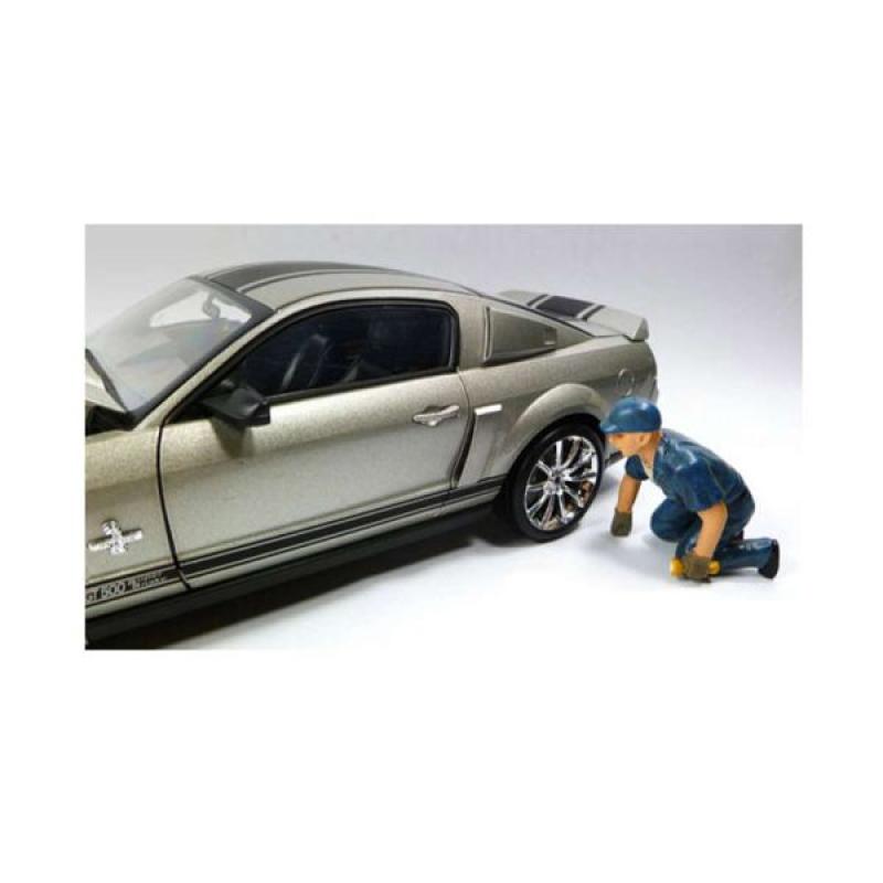 Jual Tow Truck Driver Operator Scott Figure For 1:18 Scale Diecast Car ...