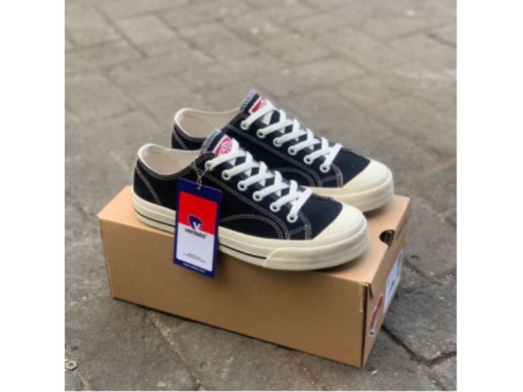 Jual Ventela Basic Low Black Natural All Black Original Sepatu Ventella ...