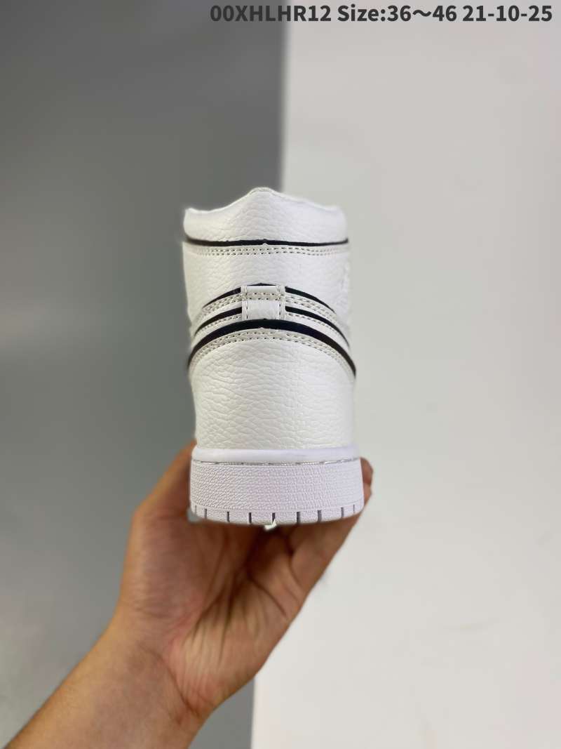 Jual 3m Reflective Effect Picture Nike Air Jordan 1 Mid Se Wmns Middle ...