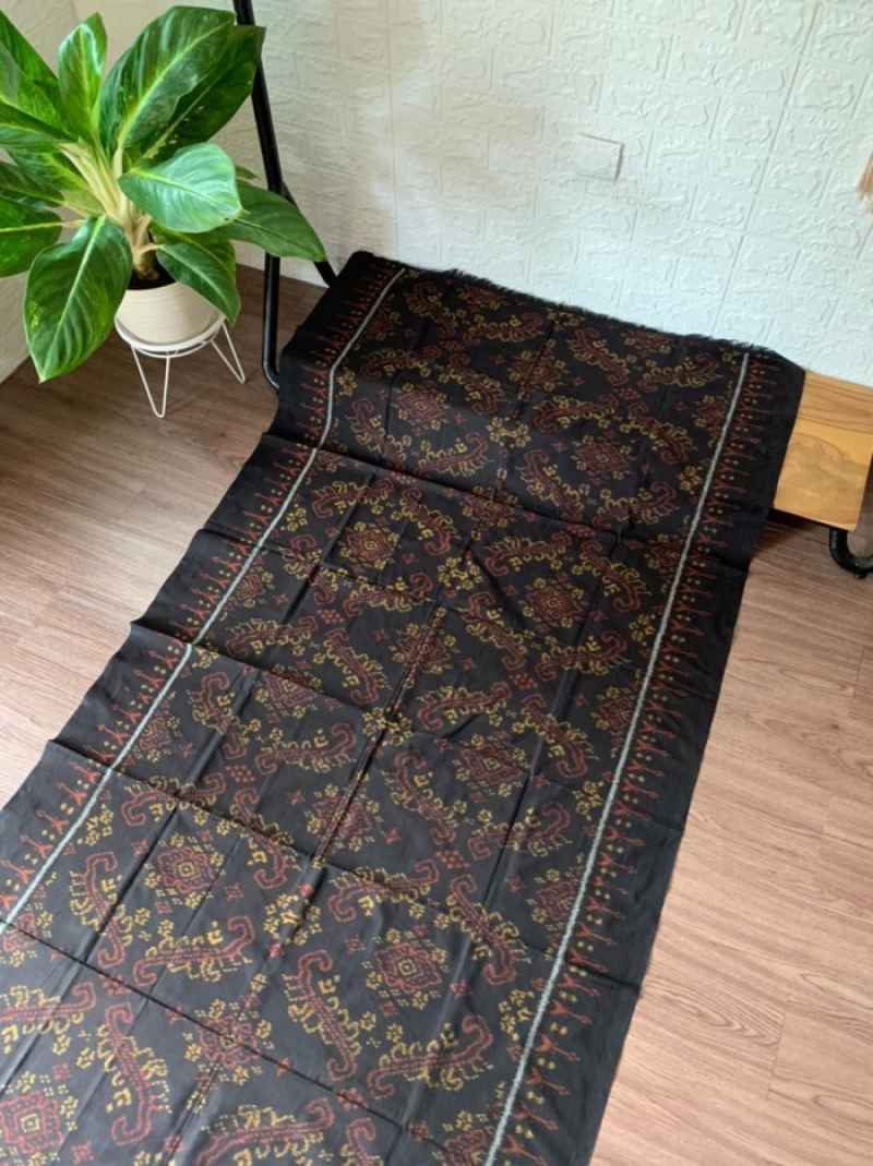 Promo Tenun Endek Khas Bali Murah Diskon 3% Di Seller Tenunindonesia ...