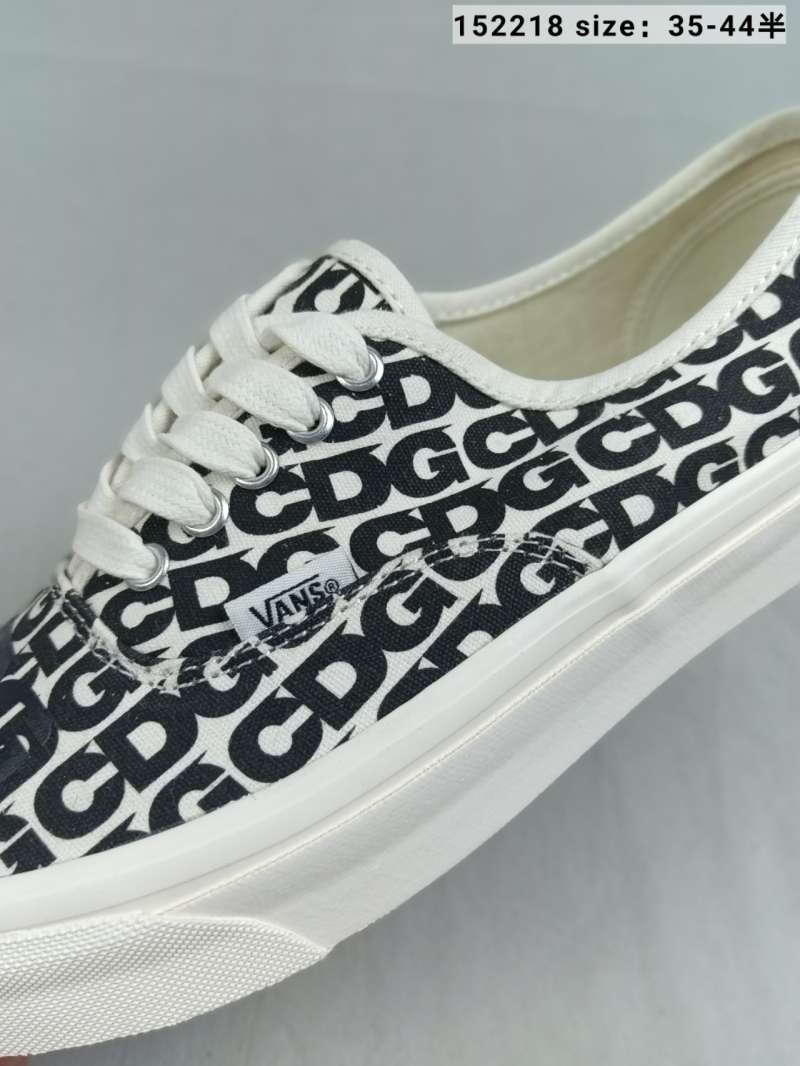 Jual Original 90 CDG x Vans og autonomous's co branded all over logo is ...