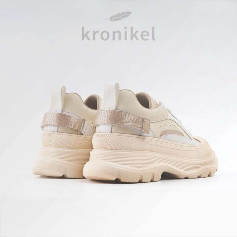 Jual [premium Lokal Brand] Kronikel Project // Kyra - Off White - 39 Di ...