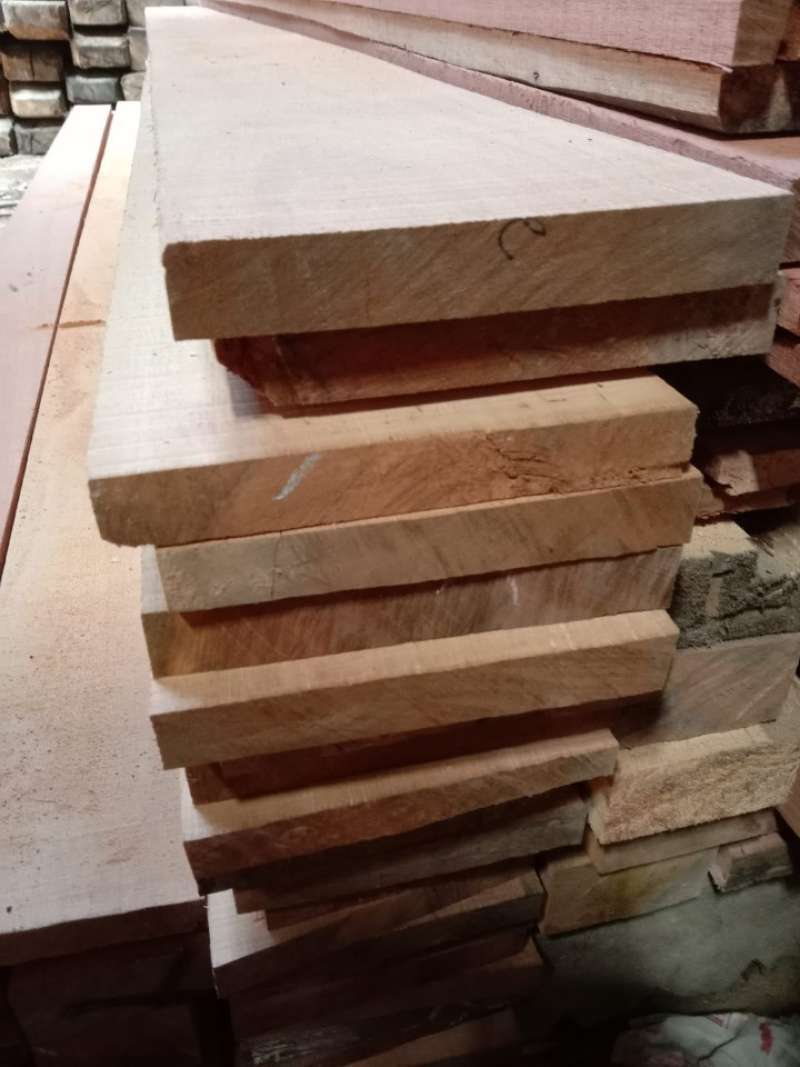 Jual Papan Kayu Meranti Kalimantan. Ukuran 3x20x400cm (full Serut Halus ...