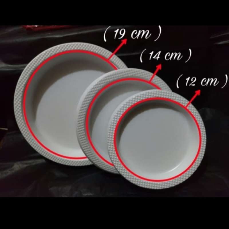 Promo piring plastik Besar (isi 50 pcs)| piring makan| piring kue ...