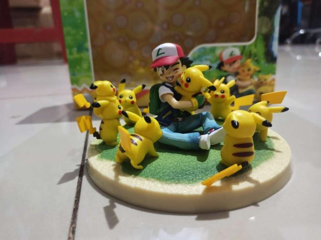 Jual Megahouse Pokemon Ash Ketchum Satoshi & Pikachu ( Many Pikachu Ver ...