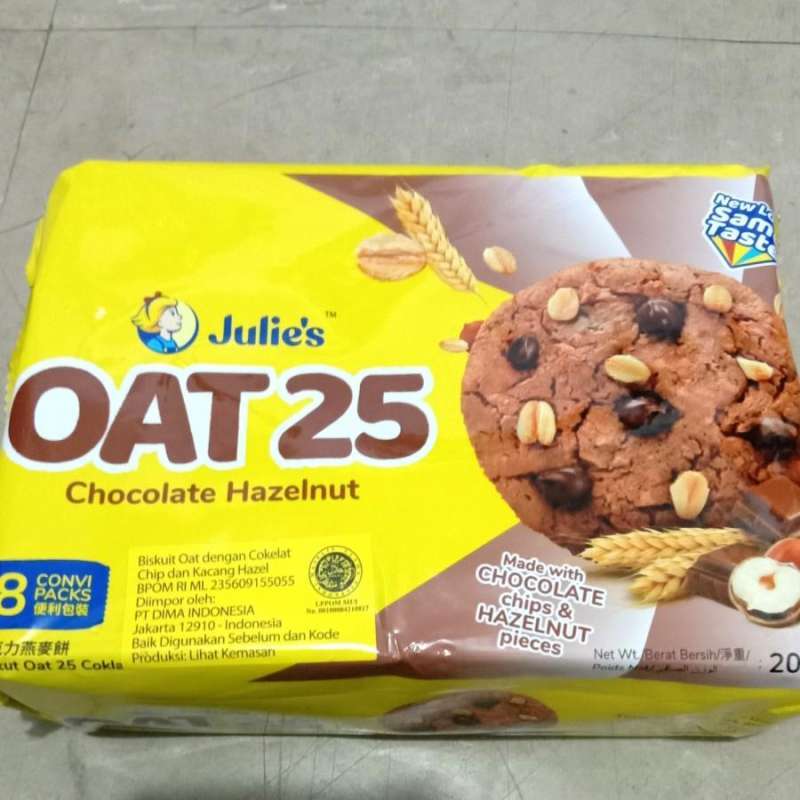Jual Biskuit oat dengan coklat chip dan hazelnut/Julie's oat 25 ...