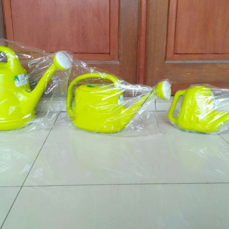 Jual Siram siraman pot bunga tanaman Claris 9,7 liter (5957) di Seller ...