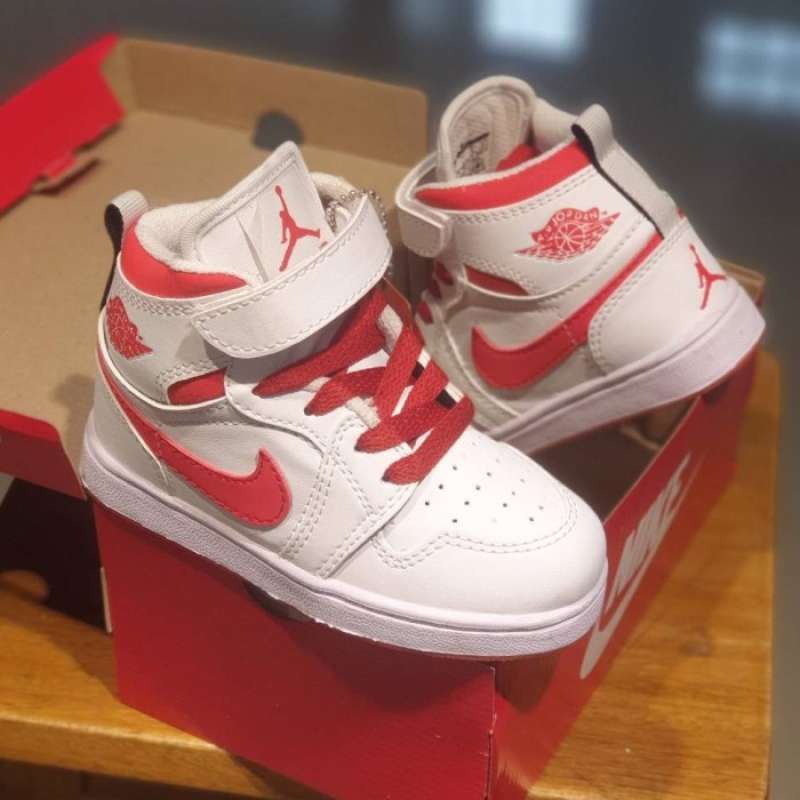Jual SEPATU ANAK BOTS LAKI LAKI NIKE JORDAN WHITE CEK LIST RED FREE BOX ...