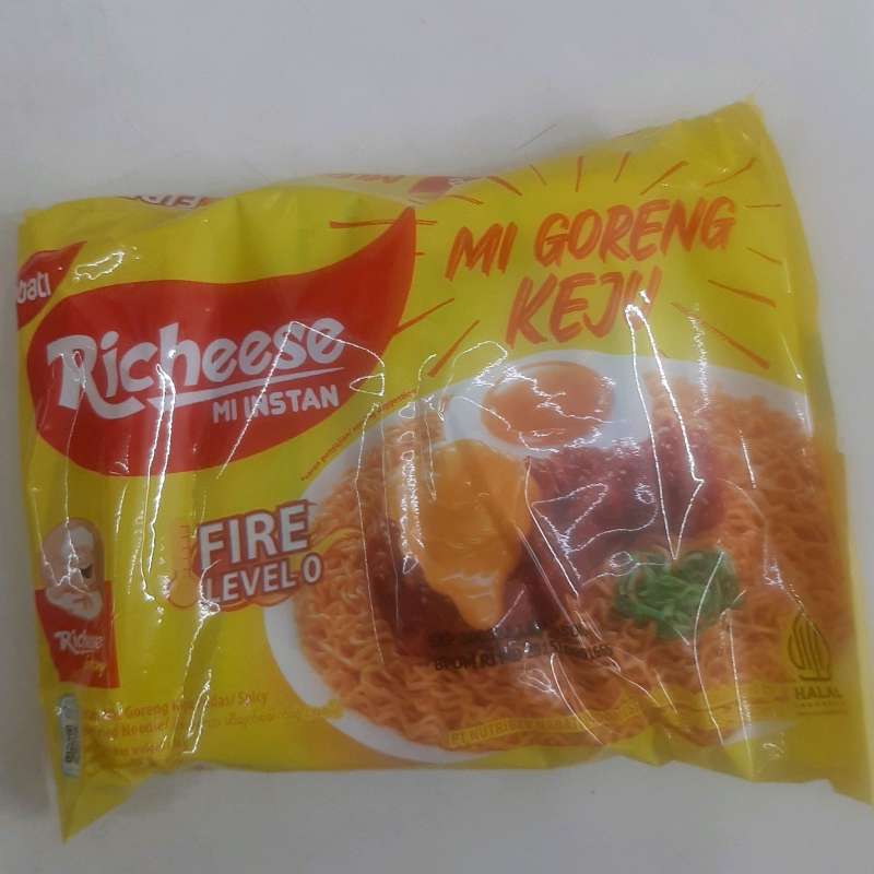 Jual Richeese Mie Goreng Keju 74g di Seller Mahkota Frozen Food - Kota ...