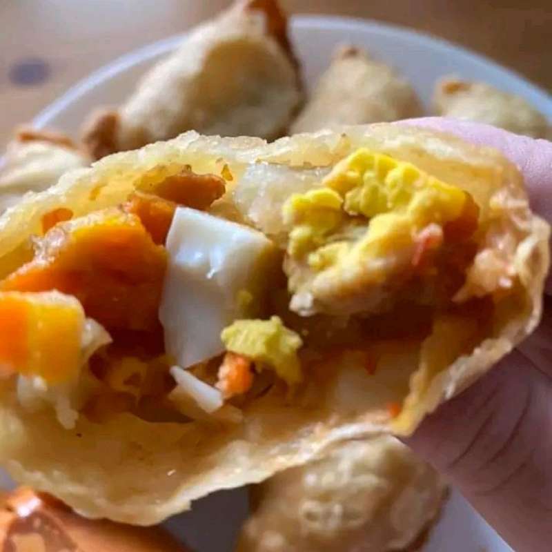 Jual Pastel Rogut Ayam Kentang Frozen Homemade 5s Di Seller Hokki.id ...