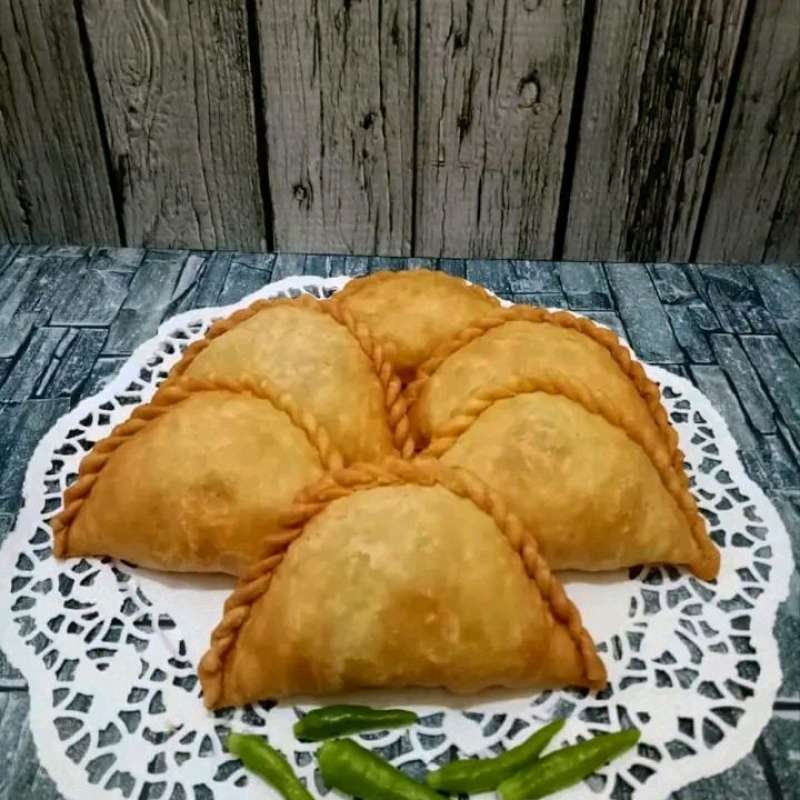 Jual Pastel Rogut Ayam Kentang Frozen Homemade 5s Di Seller Hokki.id ...