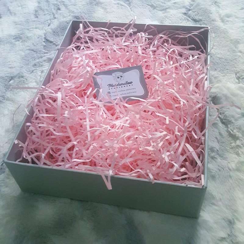 Jual Shredded Paper Kertas Potongan Isian Gift Box Kotak Kado Di Seller ...