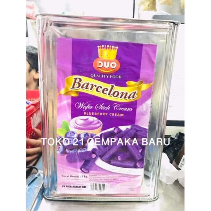 Jual Astor Barcelona Rasa BLUEBERRY CREAM 1 KARTON | Wafer Stik Roll ...