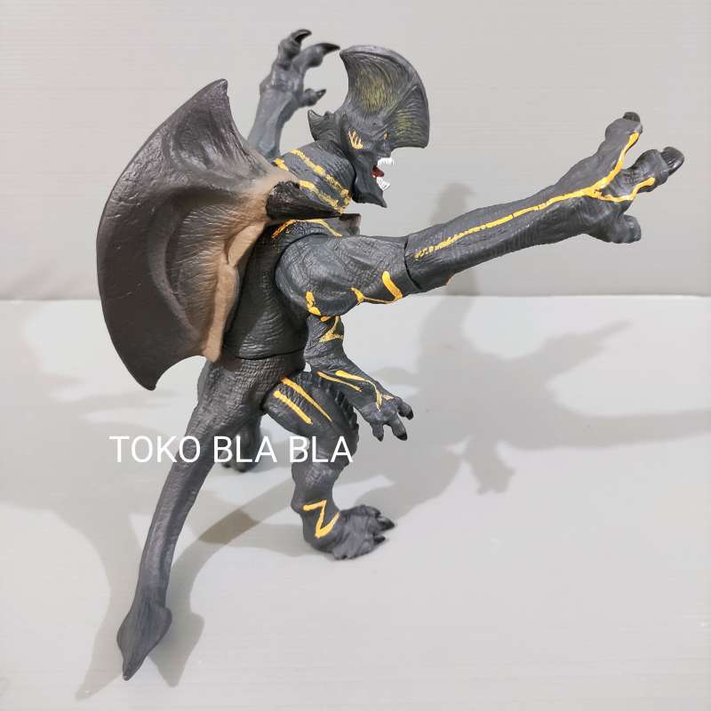 Jual Kaiju Pacific Rim Figure Monster Trespasser Pasific Rim Di Seller ...