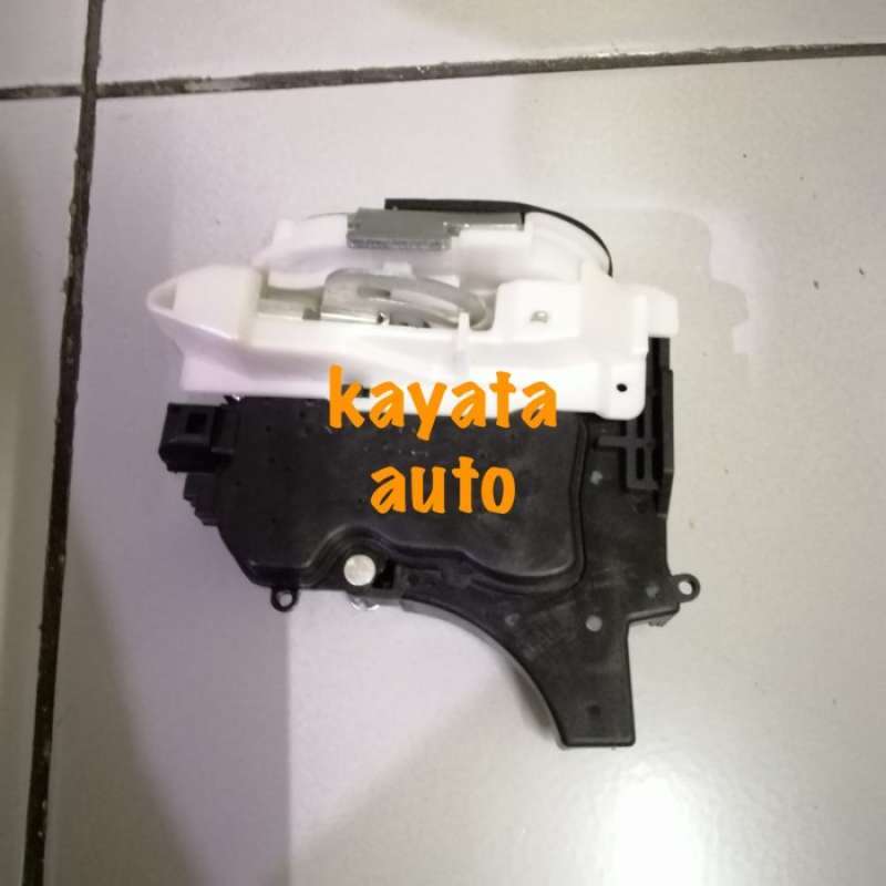 Jual SALE DOOR LOCK PINTU MITSUBISHI L200 TRITON KB8T - Kanan di Seller ...