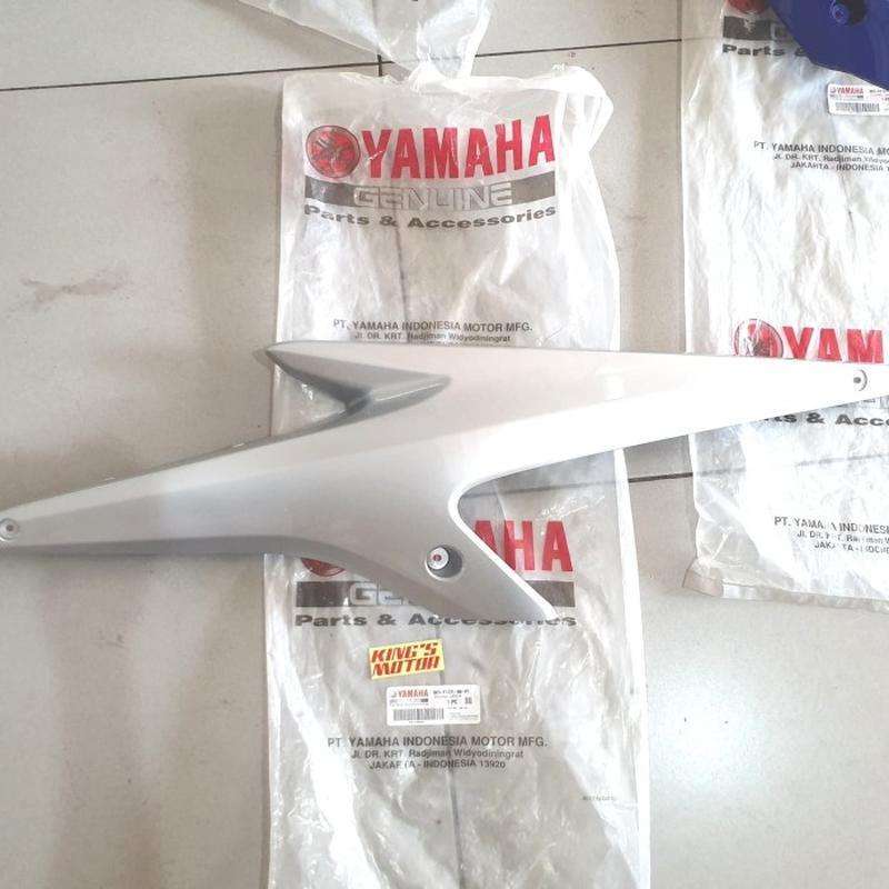 Jual Cover Side, Delta Box Aerox 155 (B65-P1) Asli Yamaha - Kiri Silver ...