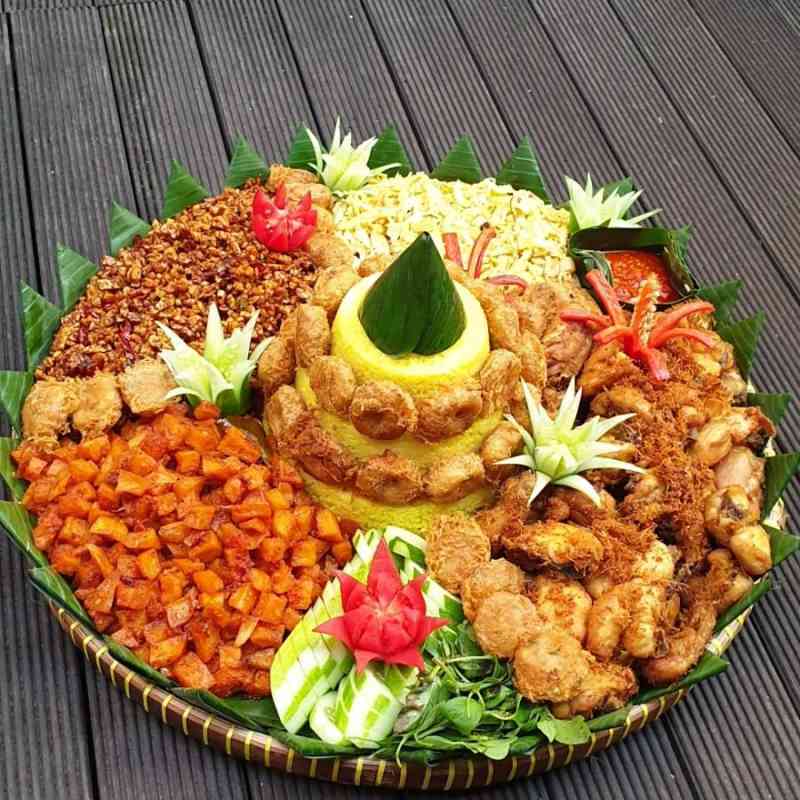 Jual nasi tumpeng besar di Seller Padigiling - Jelambar, Kota Jakarta ...