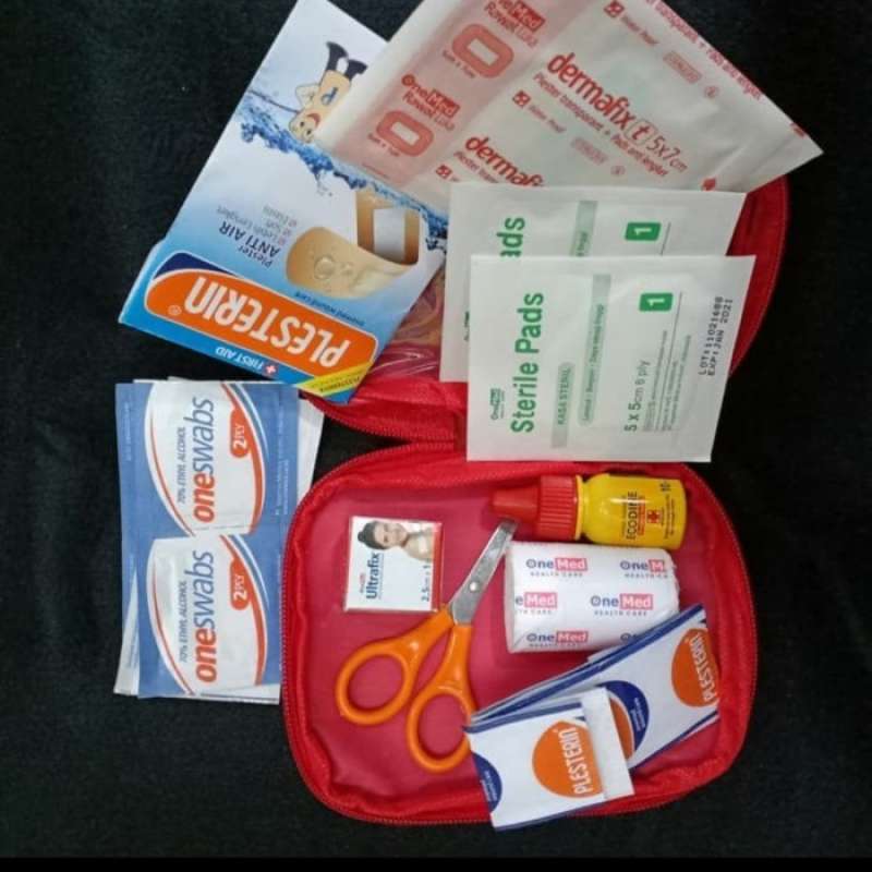 Promo First aid kit Red bag -Tas P3K warna merah Tas p3k kecil- P3k ...