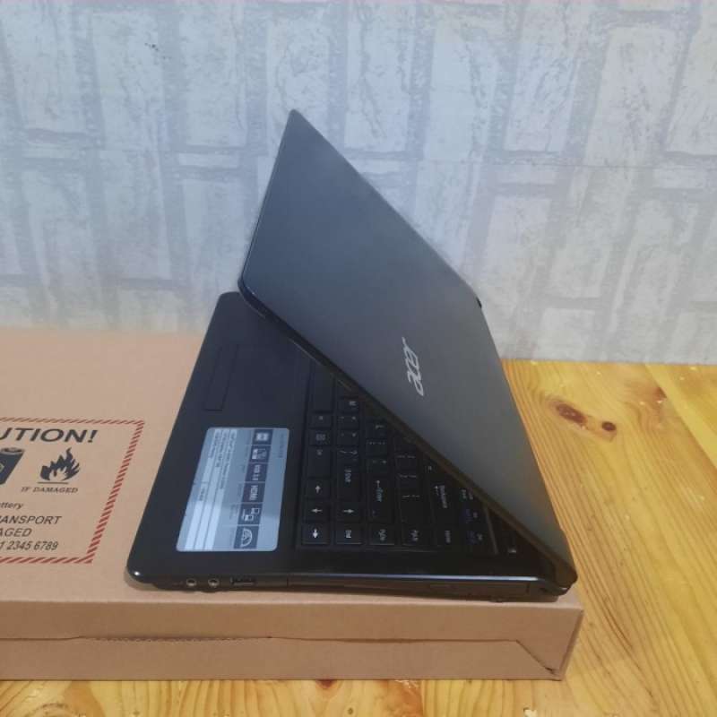 Jual Laptop Acer One14 Core I3-6006u 2,0ghz Ram 4/1tb Vga Intel Hd Graphic Di Seller Dekstop ...