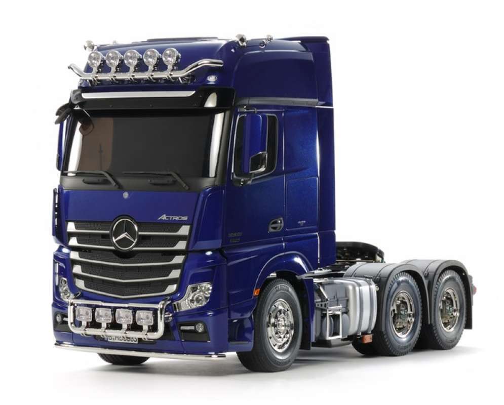 Jual Tamiya RC Mercedes-Benz Actros 3363 6X4 Gigaspace Pearl Blue ...