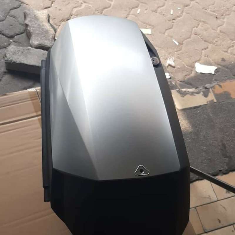Jual side box Shad sh23 silver dan breket 3p Honda adv 150 di Seller ...