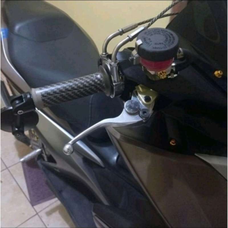 Jual master rem kanan bremb0 model krs nissin samurai universal motor ...