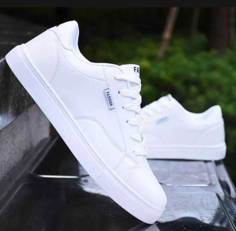 Promo Sepatu Putih Pria Outfit Murah Recommended Kece Lokal Brand Sepatu Putih Cowok Sepatu ...