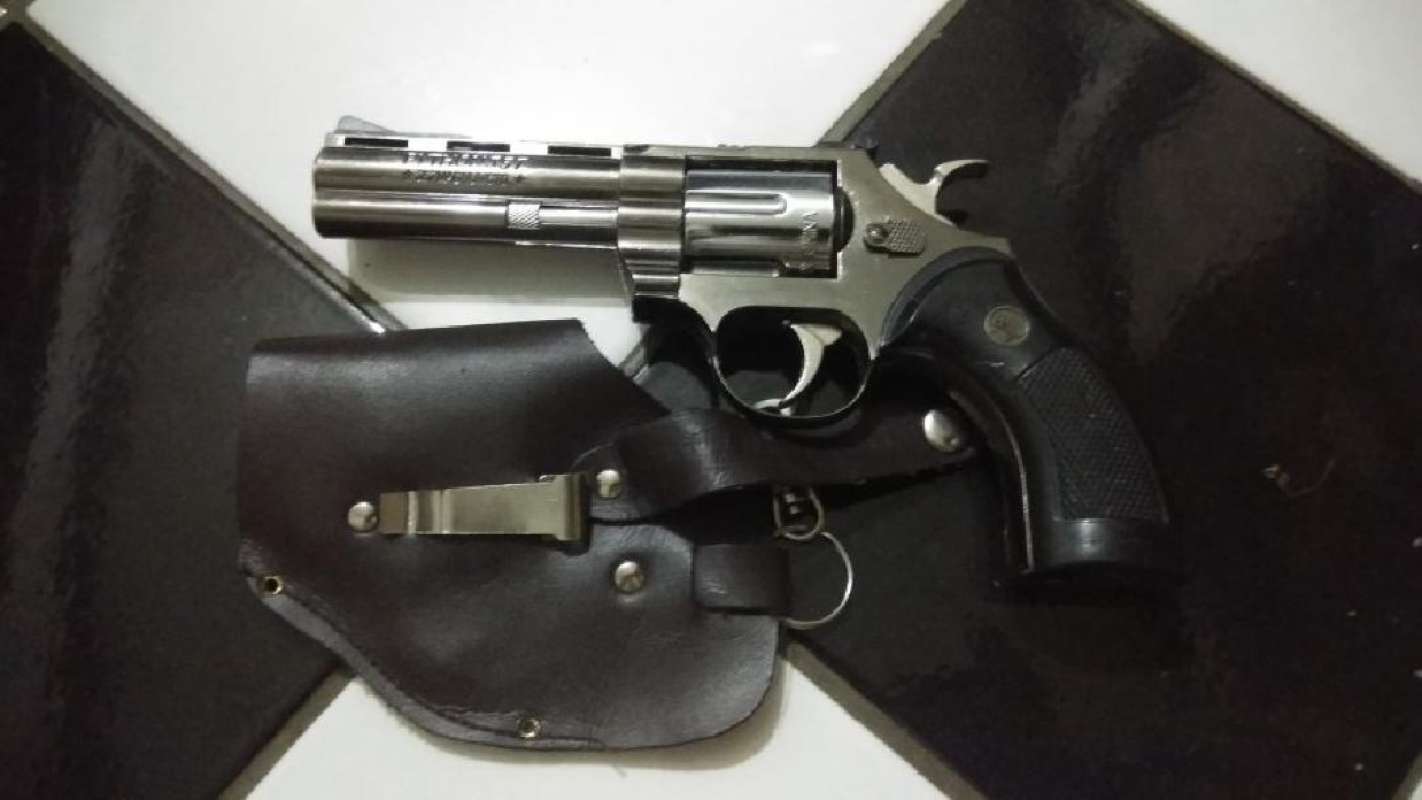 Jual KOREK API GAS MODEL PISTOL REVOLVER, UKURAN CLONE 1 : 1 di Seller ...