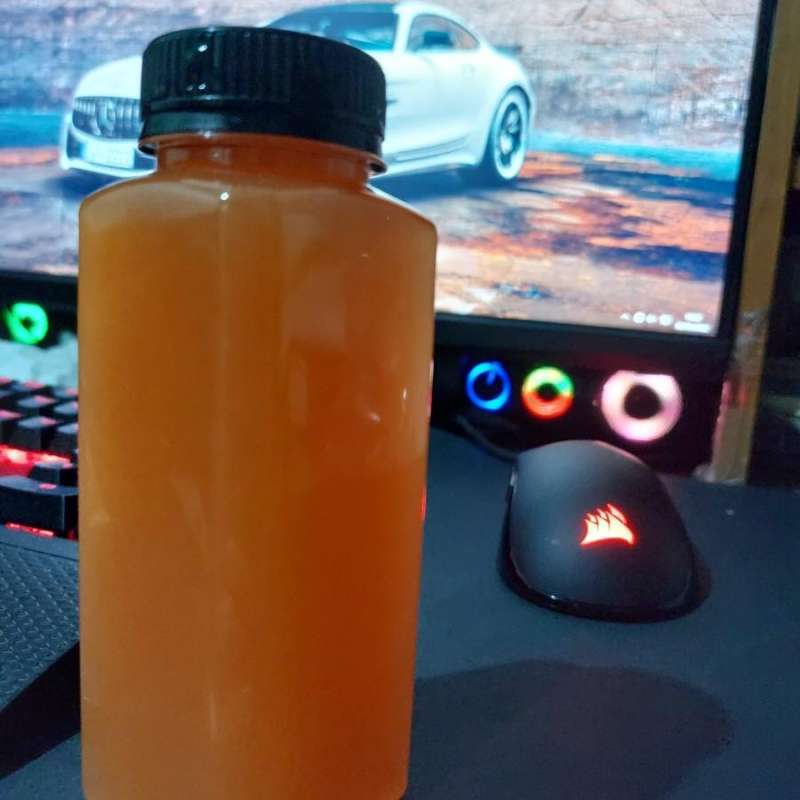 Jual Pure Water Melon Press Juice Melon Emeralda CMF Pure 250ML di ...