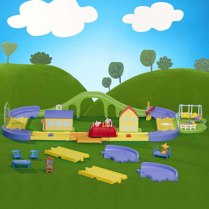 Jual Peppa Pig All Around Peppas Town Playset With Car Track Adventure ...