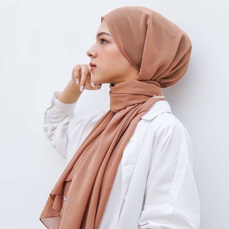 Jual Jiniso - Aura Millo Latte Active Hijab Pashmina Shawl - Pashmina ...