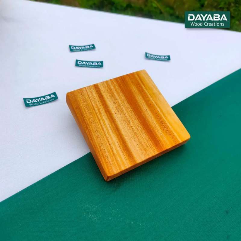 Jual Wooden Coaster / Tatakan Gelas Kayu Mahoni Persegi Warna Natural ...