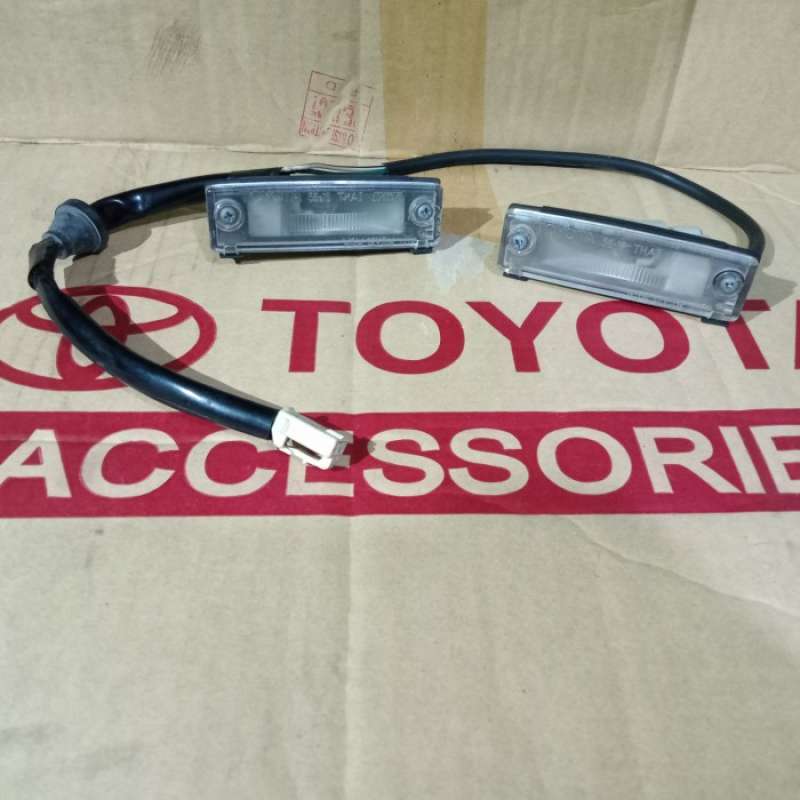 Promo Lampu Plat Nomor Polisi Innova Generasi Pertama Diskon 23% di ...
