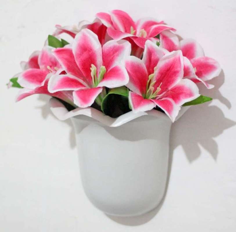Promo Bunga Plastik Hias Artificial Lili / Lily Flower A3 + Pot Dinding ...