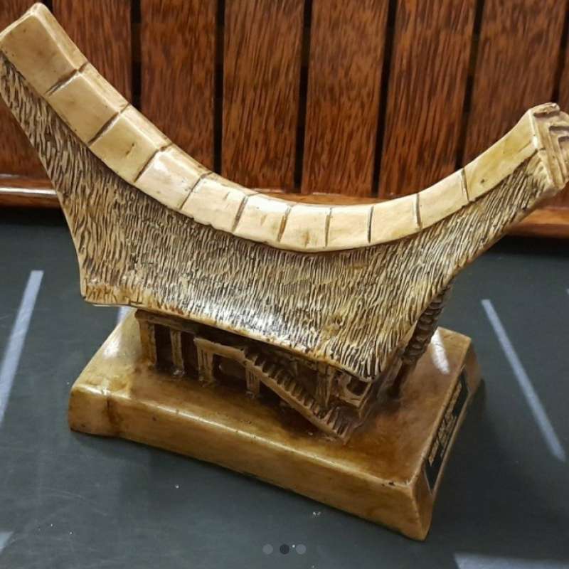 Promo Prakarya Miniatur Rumah Adat Torajarumah Adat Tongkonan Fiberglass Diskon 12 Di Seller