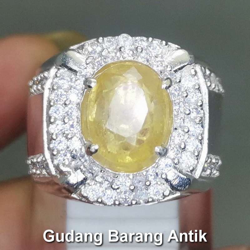 Batu Safir Kuning