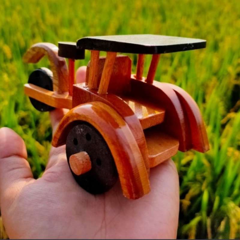 Jual Miniatur Becak Kayu - Miniatur Becak Kayu 20x10x12 Cm Di Seller ...
