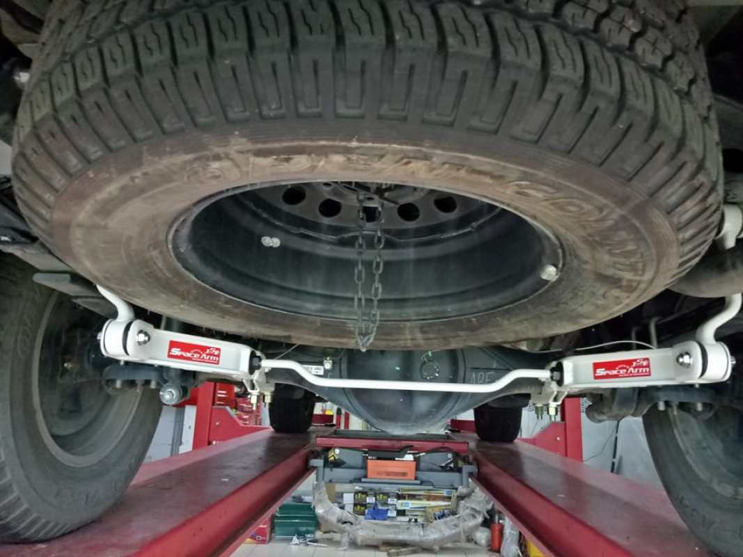 Jual Stabilizer Hilux Revo Space Arm Balance Palang Tengah Import Di ...