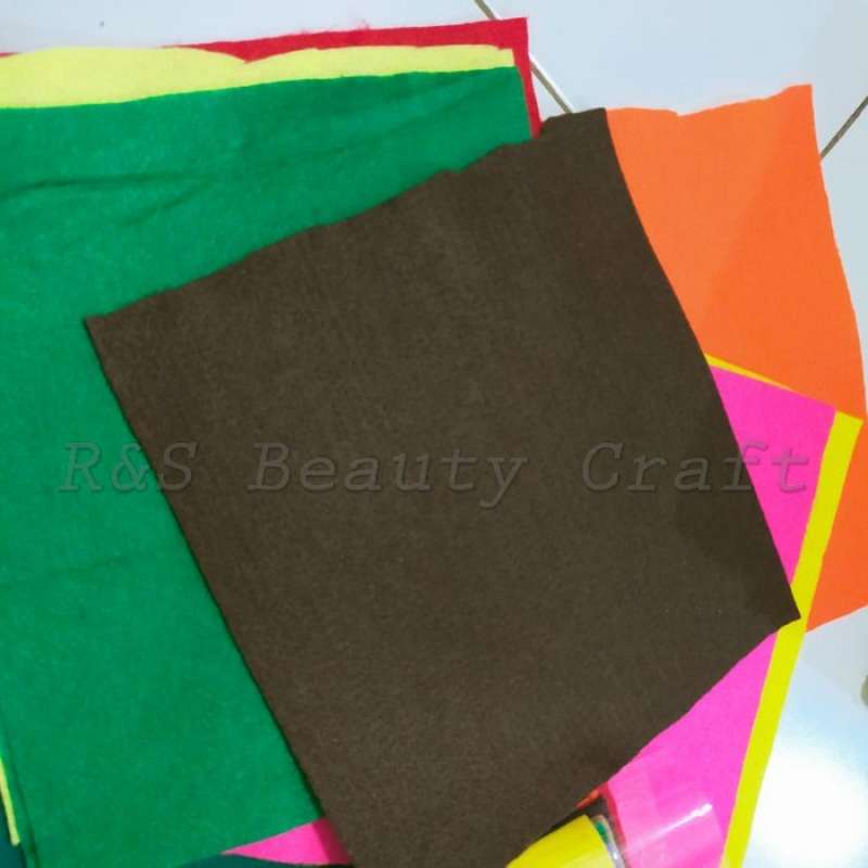 Jual Kain flanel 50 x 45 paket isi 5 pcs|Kain panel felt tebal dan ...