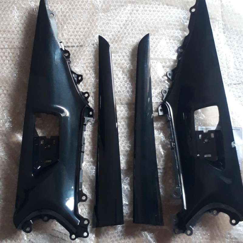 Jual BEST PROMO panel door trim black piano innova venturer original di ...