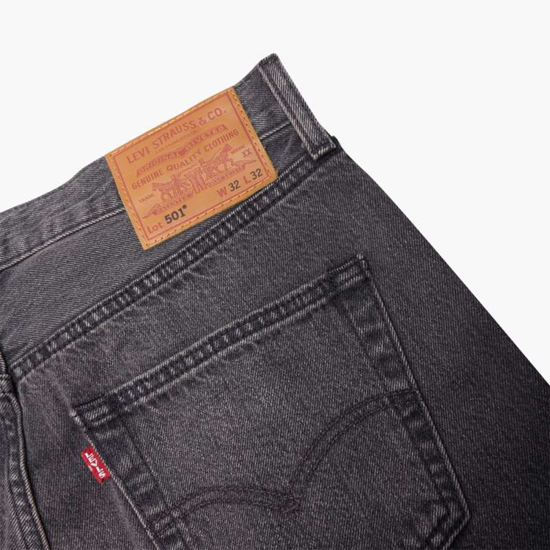 Jual Levi's® Men's 501® Slim Taper (28894-0245) - Inseam 32 27 Blue Di ...