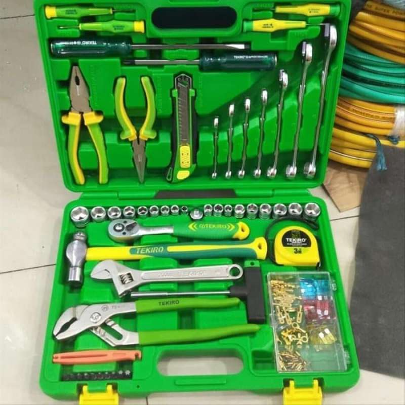 Jual Mechanic Tool set 60 pcs Tekiro (box plastik) di Seller warna sukses - Mangga Besar, Kota ...